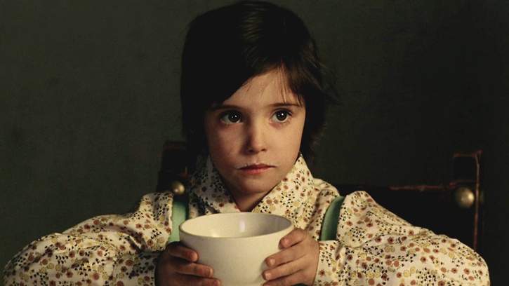 “El espíritu de la colmena” review and summary